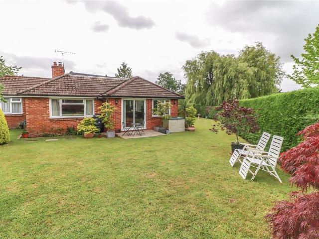 3 bedroom bungalow for sale