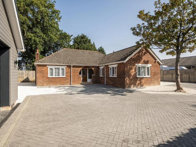 3 bedroom bungalow for sale