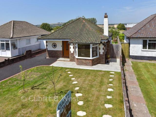 3 bedroom bungalow for sale