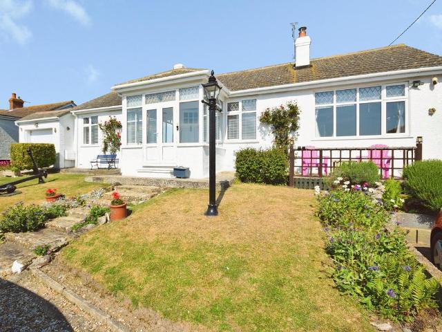 3 bedroom bungalow for sale