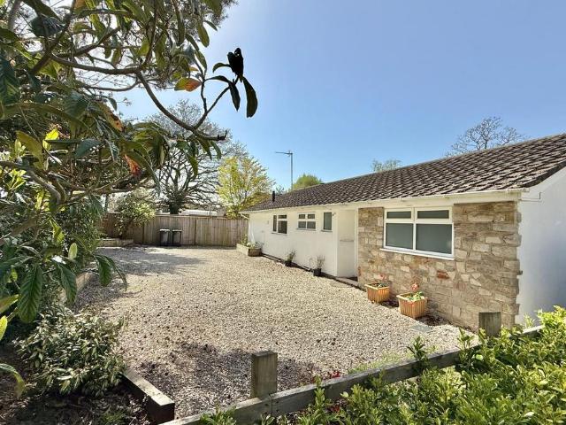 3 bedroom bungalow for sale