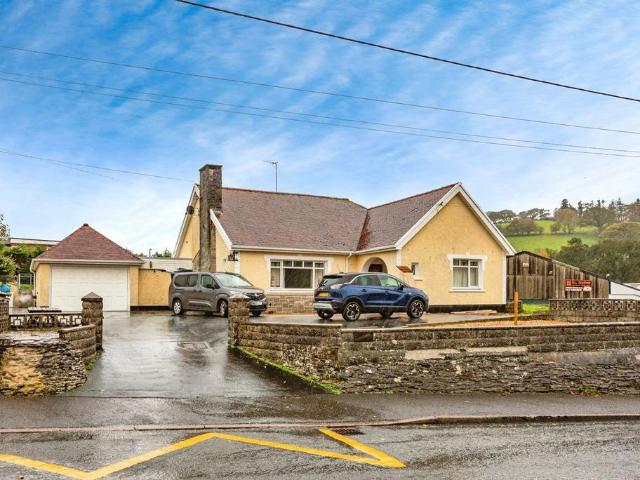 3 bedroom bungalow for sale