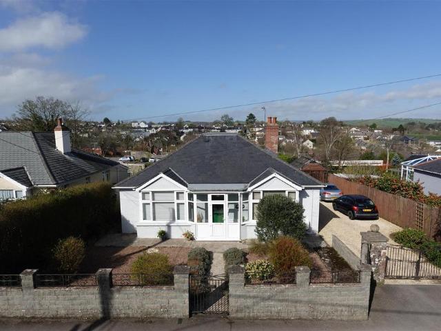 3 bedroom bungalow for sale