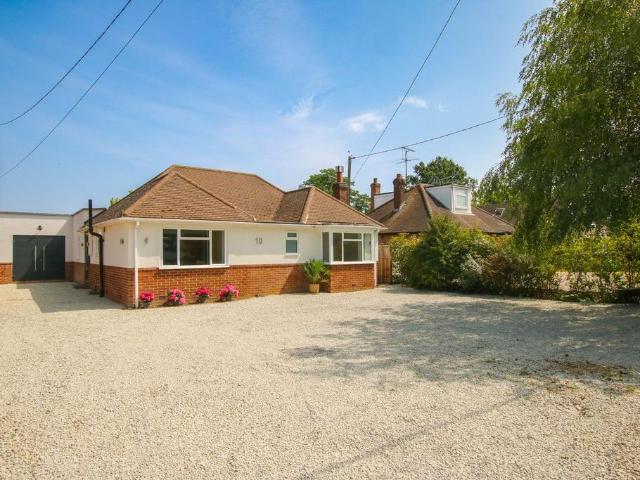 4 bedroom bungalow for sale