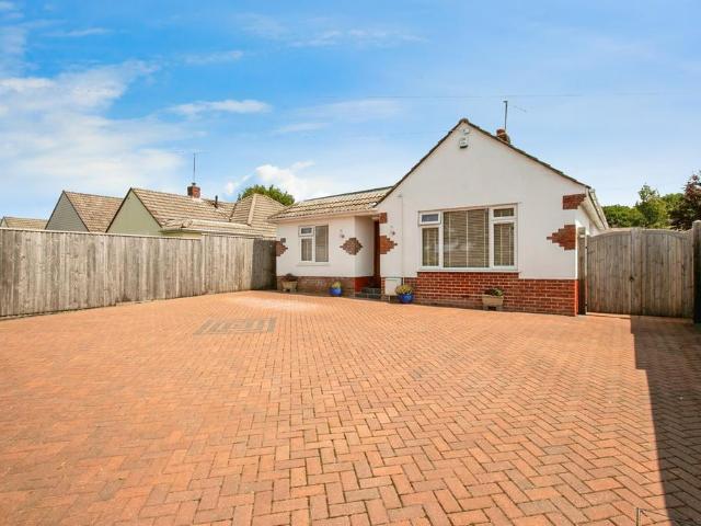 3 bedroom bungalow for sale