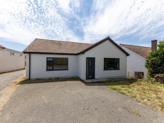 3 bedroom bungalow for sale