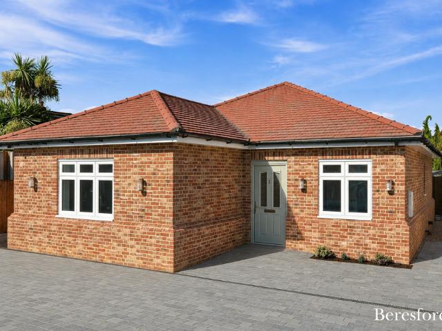 3 bedroom bungalow for sale