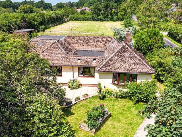 3 bedroom bungalow for sale