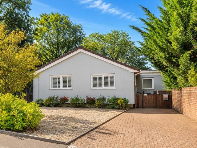 3 bedroom bungalow for sale