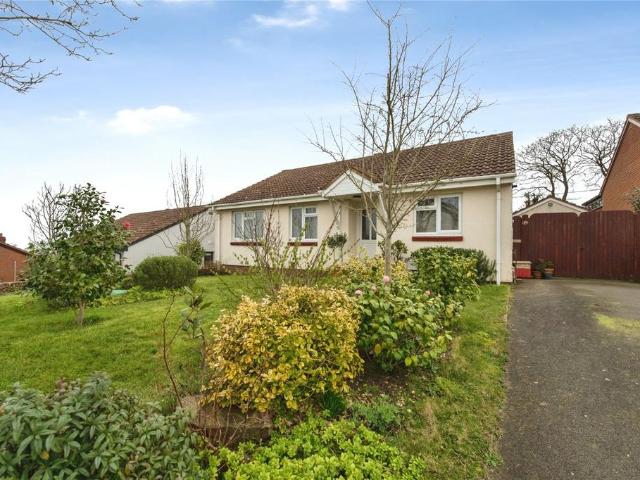3 bedroom bungalow for sale