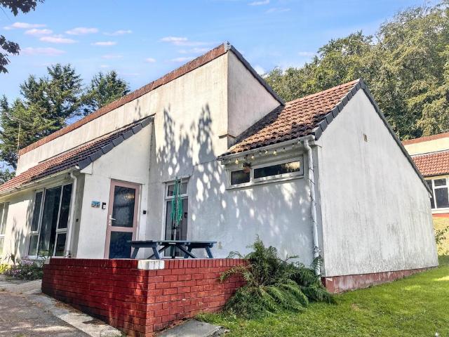 3 bedroom bungalow for sale