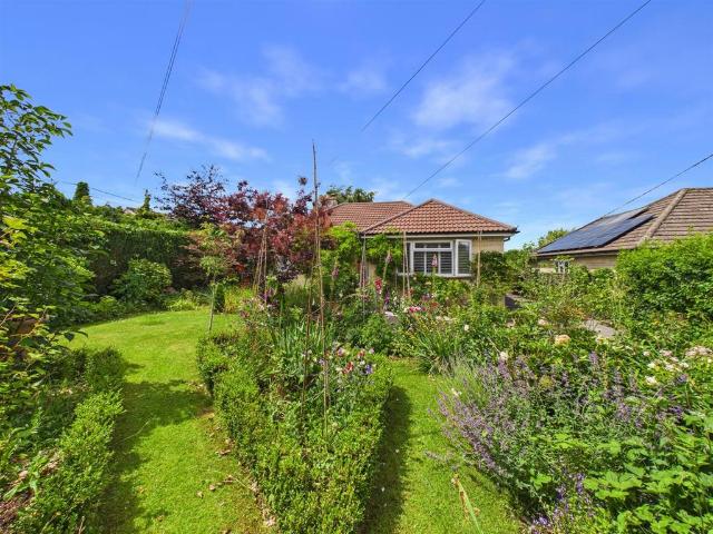 3 bedroom bungalow for sale