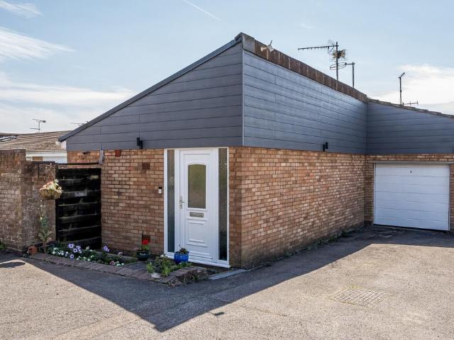 3 bedroom bungalow for sale