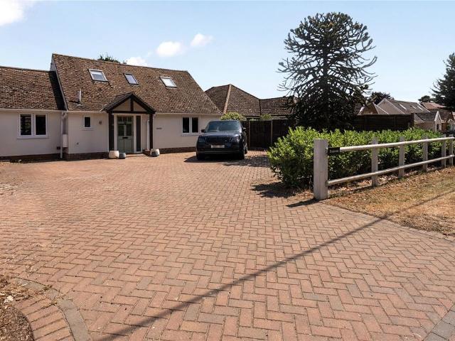 3 bedroom bungalow for sale