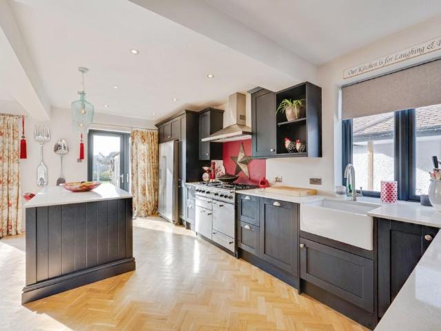 3 bedroom bungalow for sale