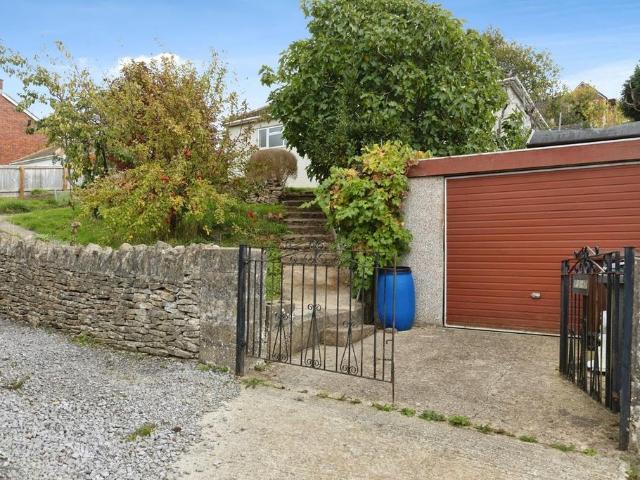 3 bedroom bungalow for sale