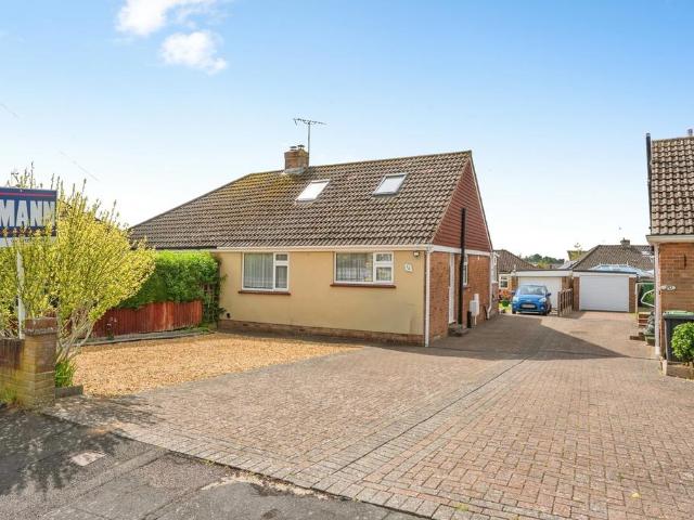 3 bedroom bungalow for sale