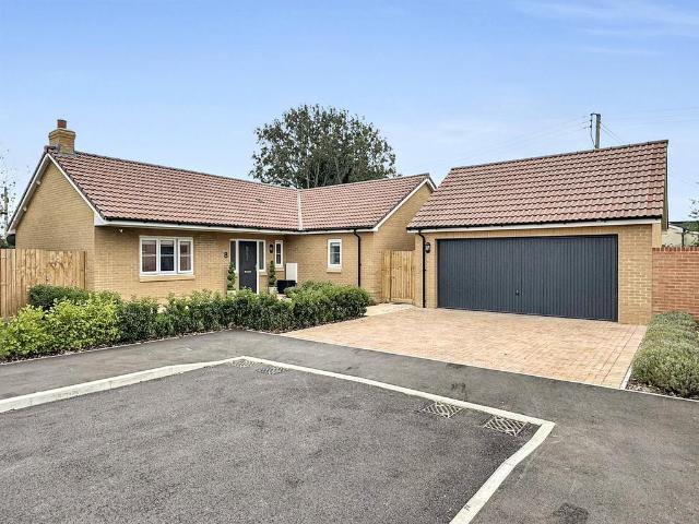 3 bedroom bungalow for sale