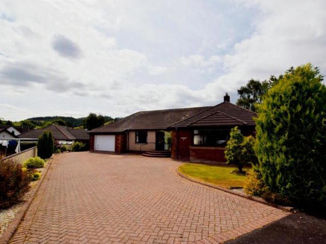 3 bedroom bungalow for sale