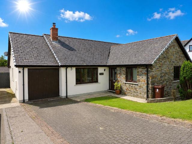 3 bedroom bungalow for sale