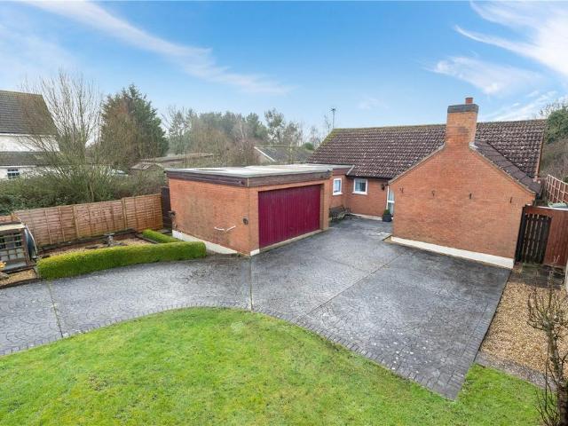 3 bedroom bungalow for sale