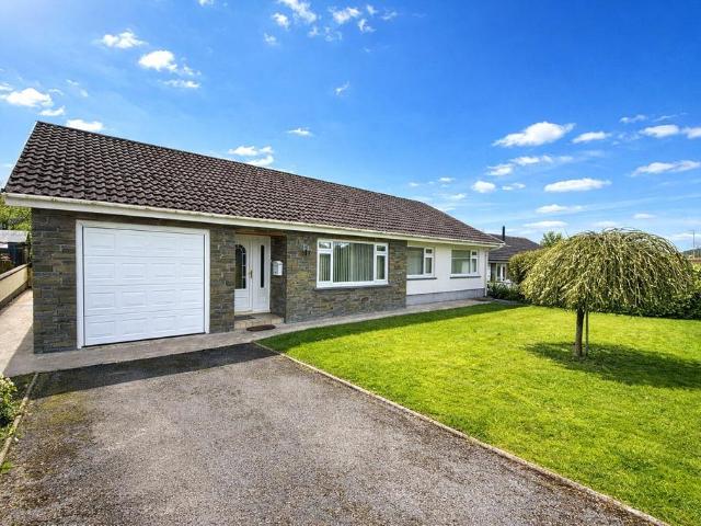 3 bedroom bungalow for sale