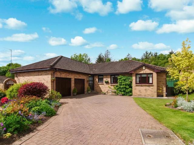 3 bedroom bungalow for sale