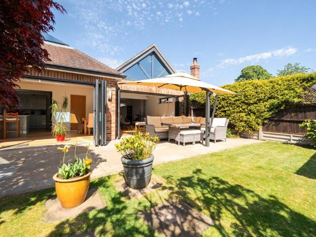 3 bedroom bungalow for sale