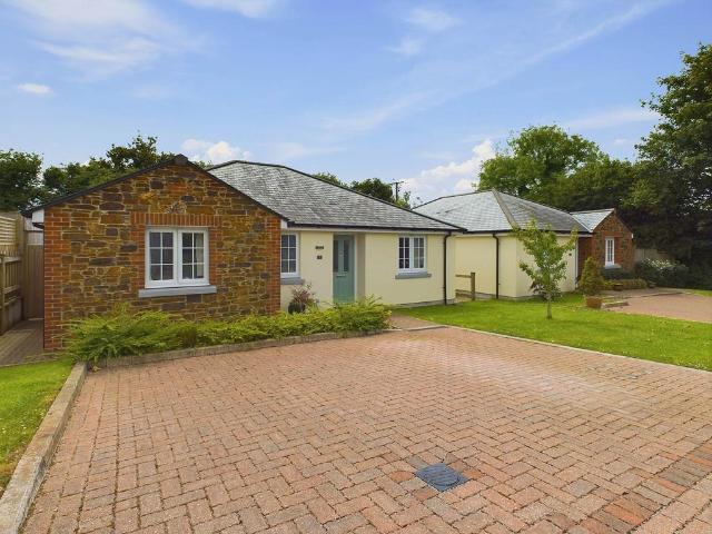 3 bedroom bungalow for sale