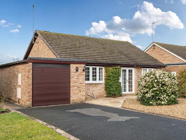 3 bedroom bungalow for sale