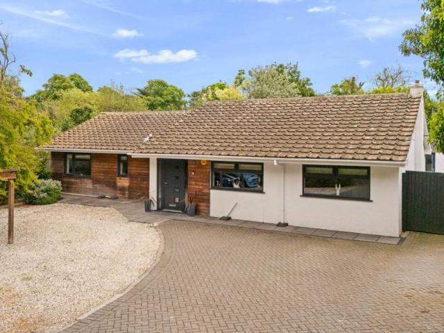 3 bedroom bungalow for sale