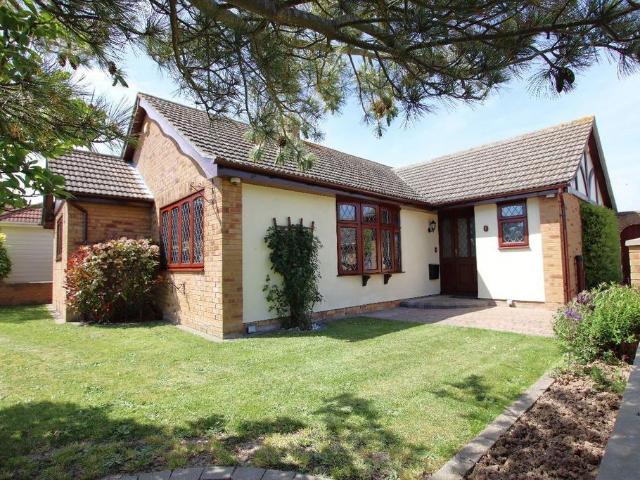 3 bedroom bungalow for sale