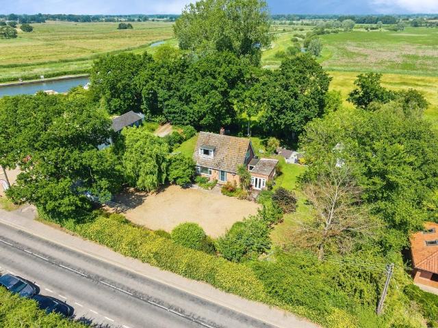 3 bedroom bungalow for sale