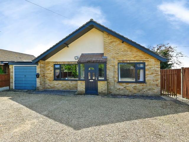 3 bedroom bungalow for sale