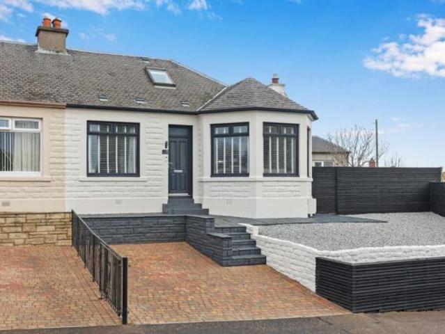 3 bedroom bungalow for sale in 11 Marionville Park, Edinburgh, EH7 6AR, EH7