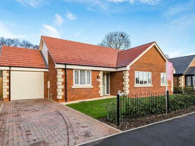 3 bedroom bungalow for sale in Cornfield Way Billinghay LN4