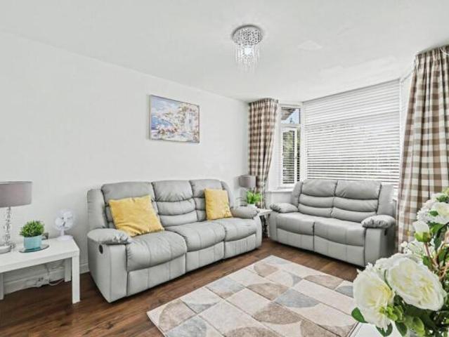 3 bedroom bungalow for sale in Cameron Crescent, Northampton, Northamptonshire, NN5