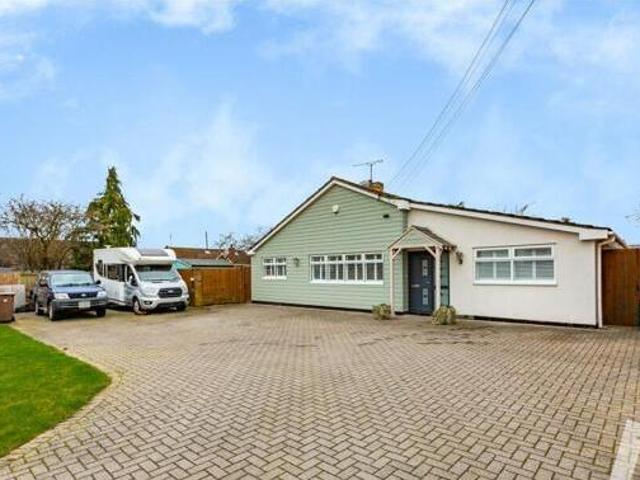 3 Bedroom Bungalow For Sale In Chelmsford, Essex