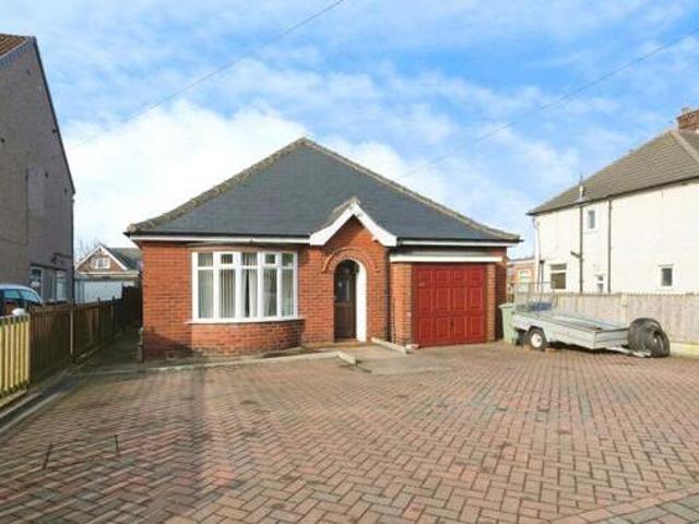 3 Bedroom Bungalow For Sale In Chesterfield, Derbyshire