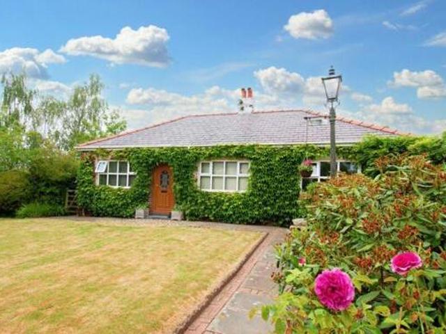 3 Bedroom Bungalow For Sale In Croft, Warrington