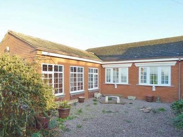 3 bedroom bungalow for sale in Belchmire Lane Gosberton Spalding PE11