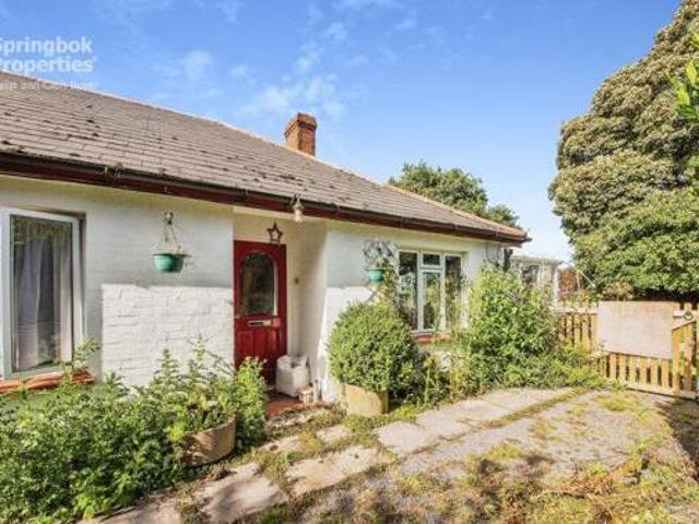 3 Bedroom Bungalow For Sale In Berkshire, Beedon Common