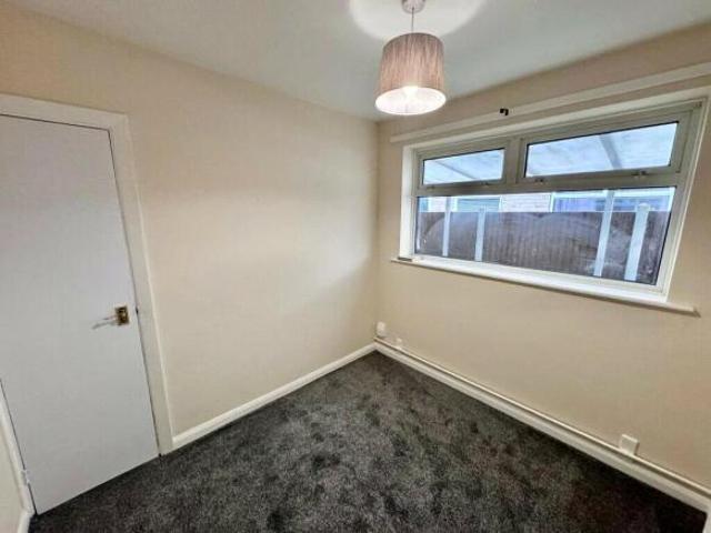 3 bedroom bungalow for sale in Brookthorpe Way, Silverdale, Nottingham, NG11