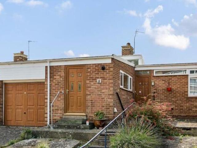 3 Bedroom Bungalow For Sale In Bromley