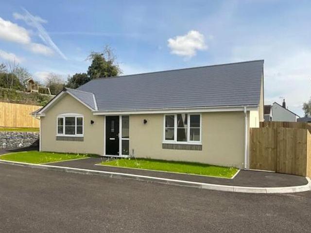 3 Bedroom Bungalow For Sale In Garndiffaith, Pontypool