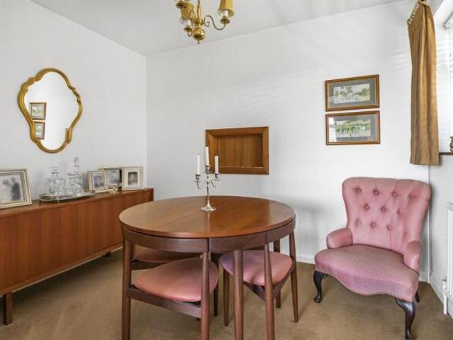3 bedroom bungalow for sale in Gravel Hill, Emmer Green, Reading, RG4