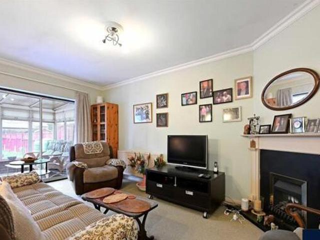 3 Bedroom Bungalow For Sale In Greenford, Middlesex