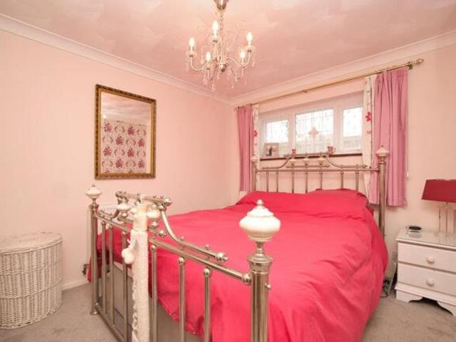 3 bedroom bungalow for sale in Grenville Way, Broadstairs, Kent, CT10