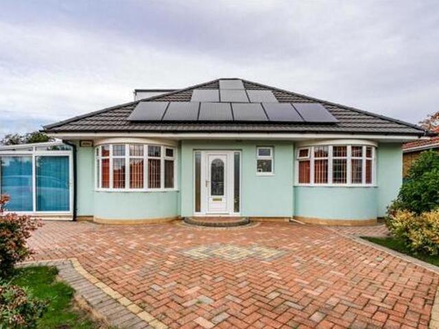 3 Bedroom Bungalow For Sale In Grimsby, Lincolnshire