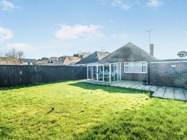 3 bedroom bungalow for sale in Derwent Drive, Goring by Sea, Worthing, West Sussex, BN12
